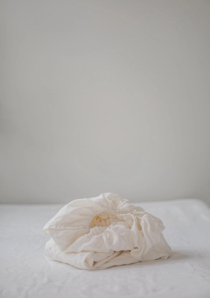 Pure White Linen Fitted Sheet | Made in Europe – The Foxes Den
